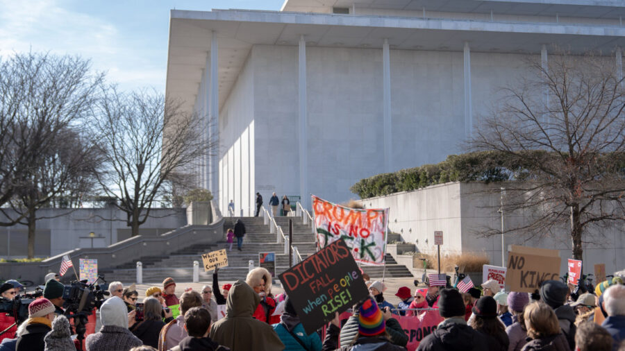 Sonia De Los Santos cancels Kennedy Center shows, citing unwelcoming ...